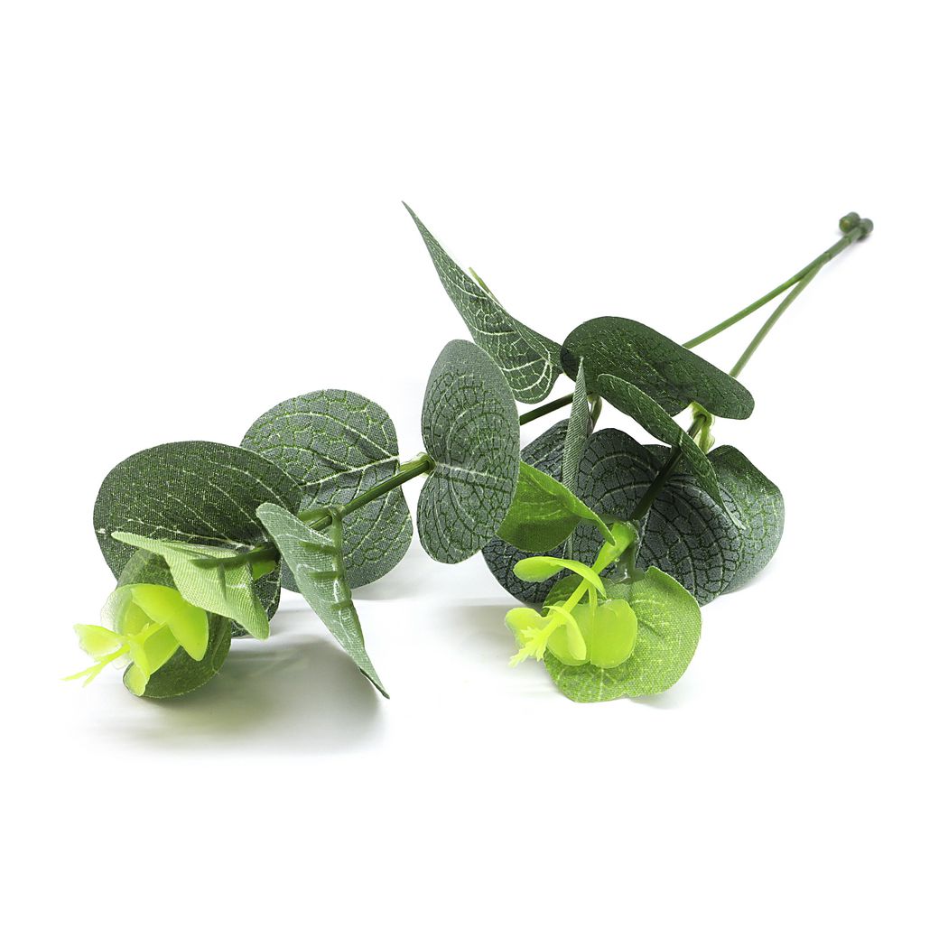 ハンドメイド♪フラワーアレンジ♪手作りプレゼント花材♪アートフラワー♪などに フラワーアレンジ用の茎、葉の部分になります。 ※別途でソープフラワーも販売しております。 花材品揃え豊富！♪ 【素材】 ワイヤー 【カラー】 緑 【サイズ】 高さ...