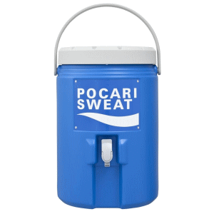 ポカリスエットを15L分入れることのできる、大容量のジャグタンク スポーツシーンや野外イベントなど、様々な場面での熱中症対策に活躍 ・保冷効果：8度以下 ※室温20度±2度において内容器に水温4度±1度の冷水を満たし、通常の使用状態として6...