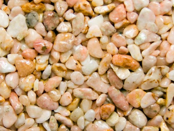 乾燥樹脂舗装砂利 東雲 （20kg）10袋セット 3-6mm 使用目安は1平米に付き約3cm厚で3〜4袋必要です。 【ご確認ください】 ・北海道・沖縄および離島は別途お見積り ・基本的に5袋からのご注文となります。1〜4袋のご注文やセット数...