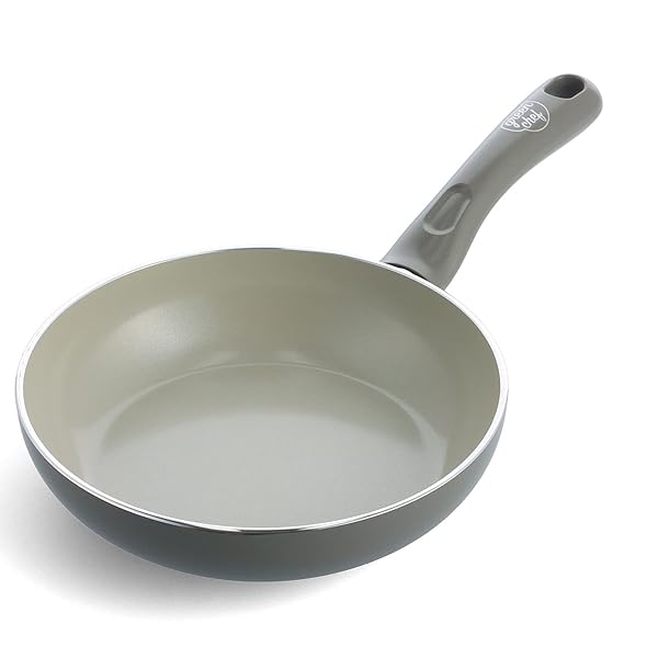 グリーンシェフ フライパン 20cm IH・ガス火対応 【アースカラー】 PFASフリー 有害物質・フッ素樹脂不使用 スターターモデル ダイヤモンド粒子配合 クォーツ グレー CC005423-004ブランドグリーンパン(Greenpan)...