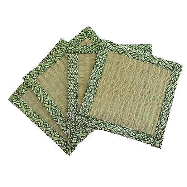 大島屋 イ草 座卓敷き 4枚入 (1枚あたり 約16×16cm)ブランド大島屋(Ooshimaya)色グリーンモデル4531803291648商品説明【商品概要】製品サイズ許容範囲±1%【商品説明】【商品詳細】ブランド：大島屋(Ooshim...