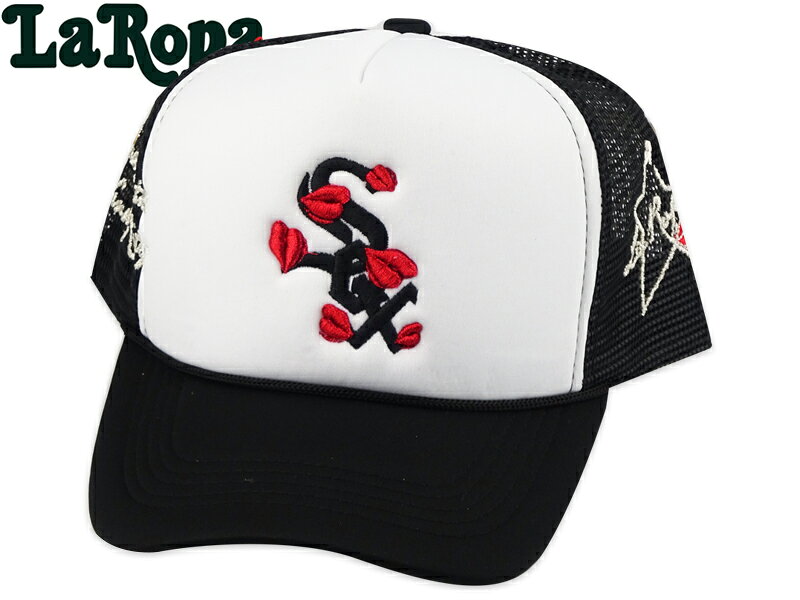 WSロゴにアイコンでもあるLIPデザインを刺繍。両サイドにはブランドロゴとシグネチャー刺繍入り。ウレタンフロントのメッシュバック。 サイズ　：フリー、　 　