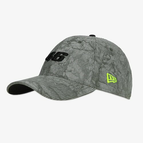 VR46 Valentino Rossi コーデュロイ ベースボールキャップです。 素材:100%ポリエステル *こちらは海外倉庫からのお取り寄せのため、お届けまでに約2~3週間ほどお時間が掛かります。 お客様の都合による返品、交換は受付を...
