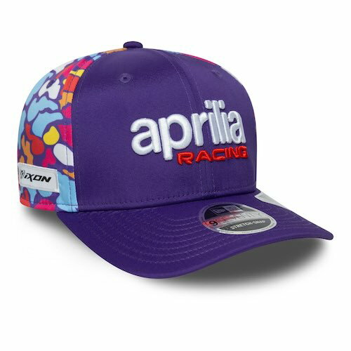 Aprilia New Era ベースボール キャップ です。 素材:コットン *こちらは海外倉庫からのお取り寄せのため、お届けまでに約2~3週間ほどお時間が掛かります。 お客様の都合による返品、交換は受付を致しかねますのでご了承くださいませ。
