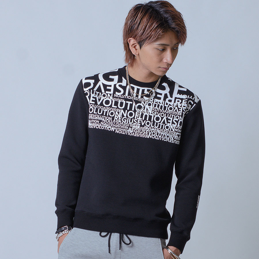 商品説明 肩から胸にかけてのグラデーションプリントがお洒落なトレーナーです。 アスレチック感やホームウェア感が強くなりがちなトレーナーですが、単品でも映えてコーディネートもし易いトレーナーです。 ロゴのフォントの変化でグラデーションさせたプ...