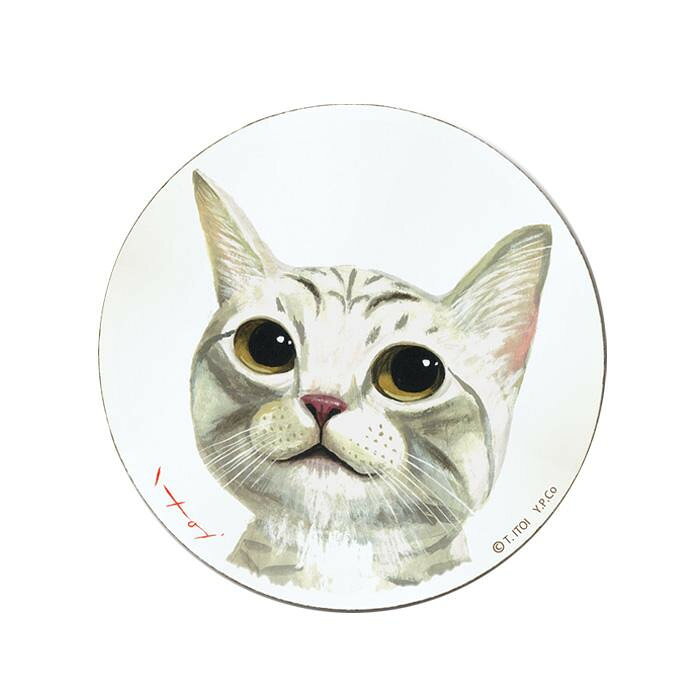 奈良町の男性作家「糸井 忠晴」が描くねこ達が迫力のまんまるアートになりました。目の部分は特殊なクリア加工でキラリと光ります。サイズW19×H19×D1.5cm個装サイズ：21×3×21cm重量約0.2kg個装重量：240g素材・材質MDF(...