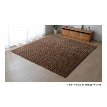 もちもちとしたタッチ感が心地よいラグです。中材にはウレタン素材を使用。程よいクッション性ともっちりとした弾力があります。表地は短毛のためゴミなどが付きにくく、お手入れも簡単です。さらっとした肌触りで1年中ご使用いただけます。※掲載写真は表記...