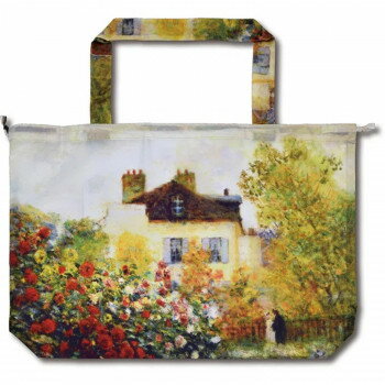 傘と同じ素材で作ったレインバッグカバー。突然の雨から、大切なかばんを守ります。普段はエコバッグとして使ってください。内側のポケットにたたんで収納できるので、旅行等にもコンパクトにして持ち歩けます。サイズ外寸:展開時:W55×H38×D8cm...