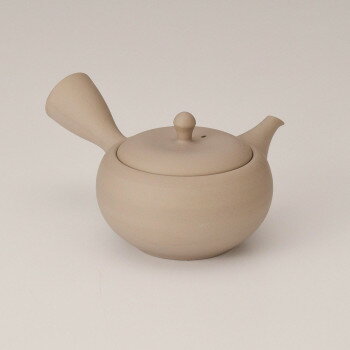 陶器ならではの風合いに目を惹かれる急須です。お茶をより一層美味しく感じられること間違いなしの商品です。サイズ個装サイズ：16.3×14.3×9.7cm重量個装重量：270g仕様容量:250cc網:ささめ生産国日本fk094igrjs