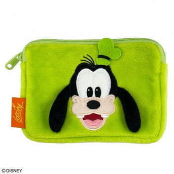 ぬいぐるみ生地のかわいいミニティッシュポーチです。ポケットティッシュや小物がいっぱい入ります。サインみたいなロゴがかわいいです。サイズH10.5×W14×D1.9cm個装サイズ：16.1×10.6×2.4cm重量個装重量：30g生産国中国f...