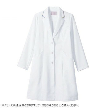 住商モンブランのドクターコートです。制菌・透け防止・制電・防汚加工を付与しました。「LAURA ASHLEY」ブランドで襟もとに花柄をあしらってフェミニンな装いです。すっきり細身のシルエットも秀逸です。サイズLL(着丈:94/胸囲:107/...