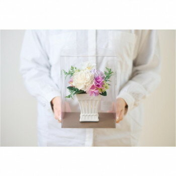 そばに飾りたくなる柔らかな温もりのフラワーです。サイズW12×H19.5×D12cm個装サイズ：12.0×12.0×19.5cm重量170g個装重量：170g仕様クリアケース入生産国日本fk094igrjs