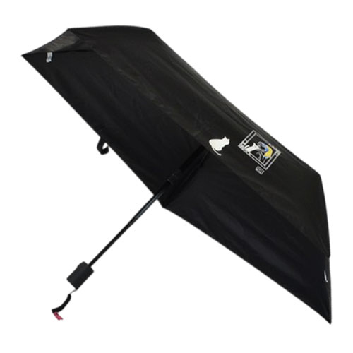 裏ブラックコーティング/遮光&遮熱に優れた晴雨兼用折りたたみ傘 雨傘で人気だった、絵画に猫ちゃんが入り込んだユニークなトリックアートの「ミュージアムCAT」の自動開閉ミニ傘。表のワンポイントには猫ちゃんを抱っこしたフェルメールの「真珠の耳飾...