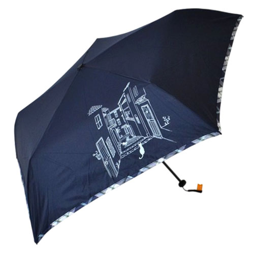 MKNオリジナルCATテキスタイル/軽くてかわいくて、携帯性抜群! 先染めチェック生地を裾にパイピング加工して正面1駒に街をのんびりお散歩する猫をプリントした、人気定番アイテムのシンプルかわいいトラッドテイストの軽量コンパクトミニ雨傘。約1...