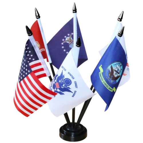 USA Armed Service Desk Flags Set （デスク フラッグ セット） 星条旗・空軍・沿岸警備隊・海兵隊・陸軍・海軍のフラッグセットです。 台にさして飾ります。 材質 旗　ポリエステル 棒　プラスチック サイズ 旗　...
