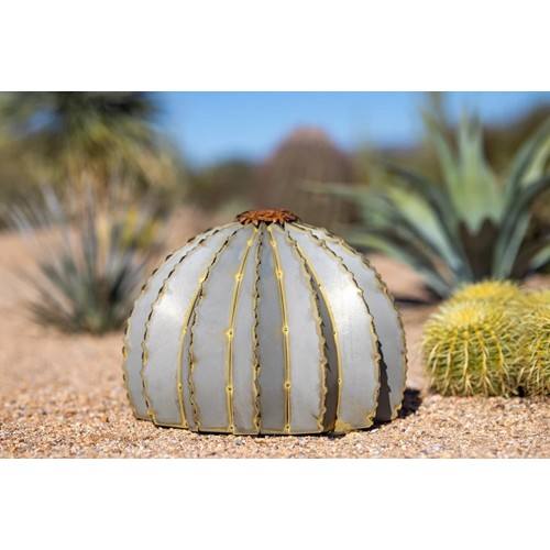 Desert Steel Golden Barrel Torch デザート スチール ゴールデン バレル トーチ 炎が灯るサボテンアート——Desert Steelのバレルトーチ。 砂漠の風景を彷彿とさせるフォルムに、本物の炎を灯せるトーチ...