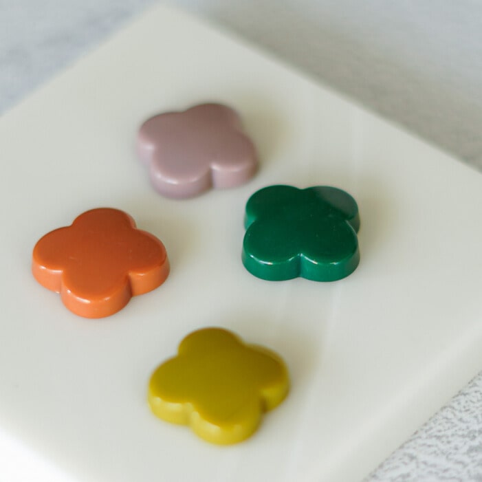 商品情報INFO*弊社取り扱い品はインポート品になりますので、印刷のズレ・バリ・摩擦による小傷が生じてしまいます完璧をお求めのお客様、神経質なお客様のご購入はご遠慮くださいますようお願い申上げます*宅急便等での発送時、荷物受取を行っていただ...