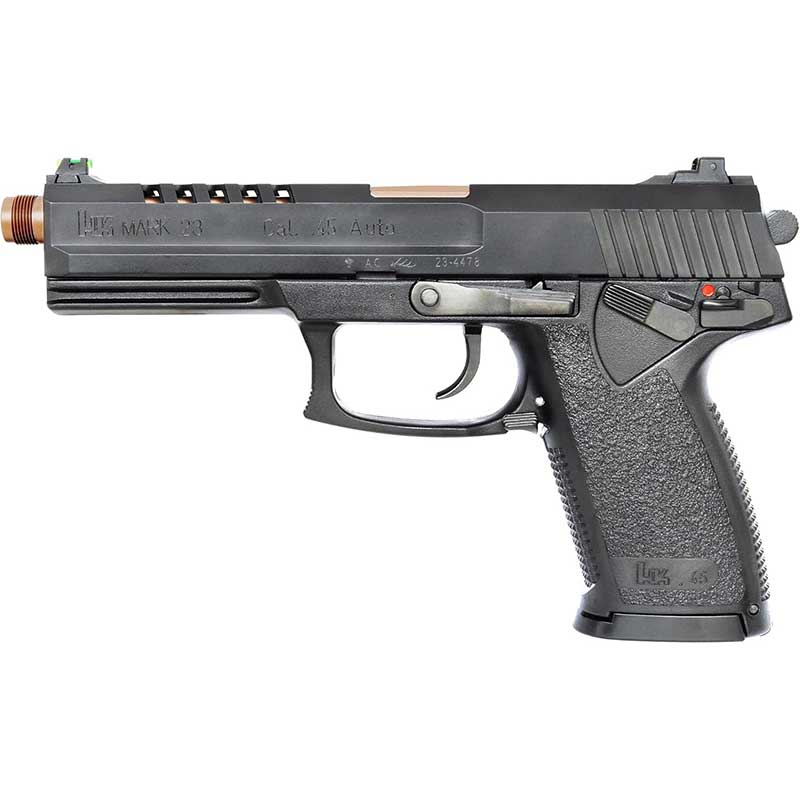 メーカー希望小売価格はメーカーサイトに基づいて掲載していますMk23コマーシャルを現代テイストでカスタマイズしたガンポートマスターが登場。スライドにはコマーシャルタイプ専用の刻印を再現、またグリーンのファイバーフロントサイトによって素早い照...