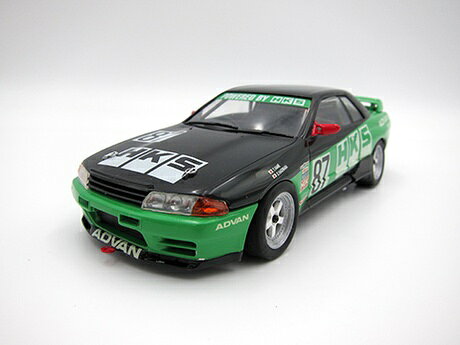メーカー希望小売価格はメーカーサイトに基づいて掲載していますHKS SKYLINE スカイライン GT-R BNR32 Gr.A仕様 1992を1/24スケールで再現。ロゴ、メーター、ナンバープレートなど細部表現用のデカールを収録しています...
