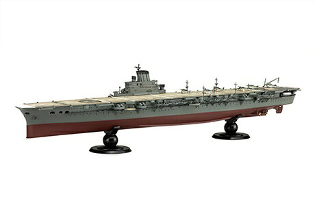 メーカー希望小売価格はメーカーサイトに基づいて掲載しています1/700 帝国海軍シリーズ 日本海軍航空母艦 大鳳 木甲板仕様 フルハルモデル。マーキングや細部表現用のデカールを収録しています。灯火類などにクリアーパーツを使用しています。ホイ...