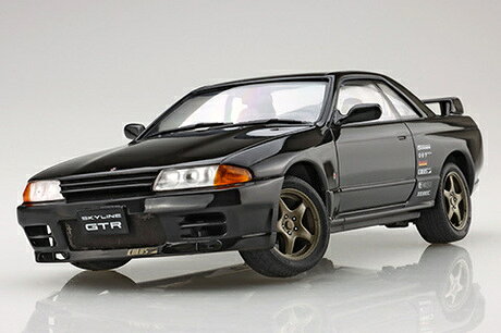 メーカー希望小売価格はメーカーサイトに基づいて掲載していますニッサン スカイライン GT-R R32 特別仕様 カーボンボンネットデカール付きを1/24スケールで再現した組立キットです。新金型パーツとしてシャーシのサスペンション構造を新設計...