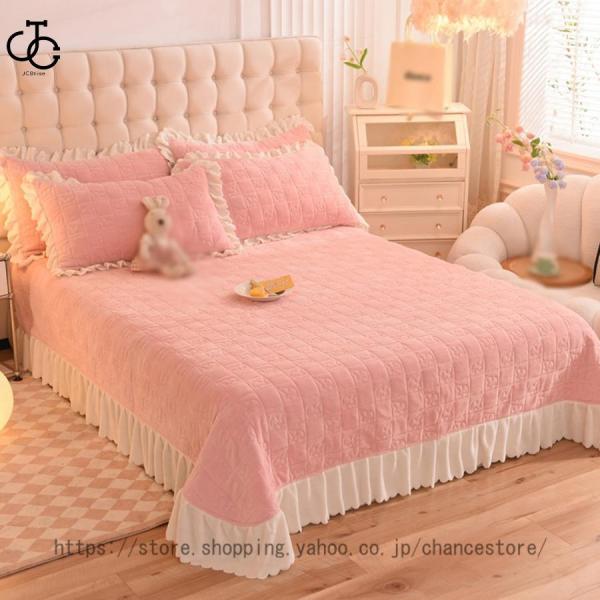 ＜商品情報＞ 【素材】 【サイズ】 ◆ベッドカバー単品：200*230cmx1、230*250cmx1 ◆ベッドカバーセット：200*230cmx3、230*250cmx3（ベッドカバー+枕カバー） ■フリルの美しさに、このベッドカバーだけ...