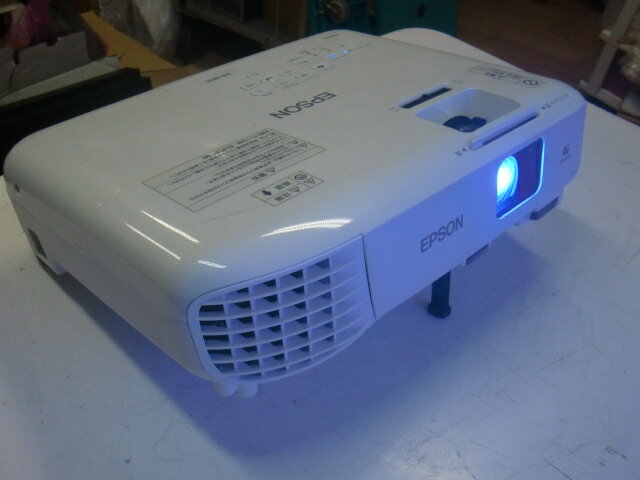 ※中古の為、キズや汚れなどはご了承下さい。 ※ランプ使用時間は写真の様になっています。 ◆商品情報◆ 商品名・型番 EPSON ビジネスプロジェクター EB-W05 輝度 3300ルーメン コントラスト比 15000:1 付　属　品 電源ケ...