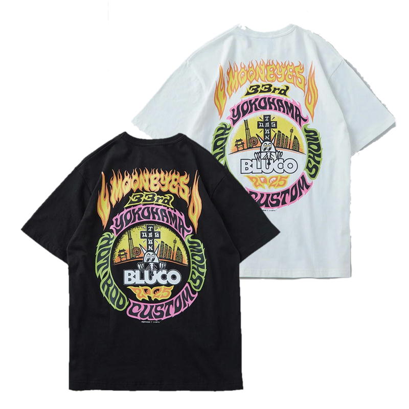 MOONEYES社専属ピンストライパー・Wildman石井氏による描き下ろしポスターデザインを使用した、「HOT ROD CUSTOM SHOW 2025」限定Tシャツをリリースいたします。 デザインには、今回のコンセプトである MOONE...