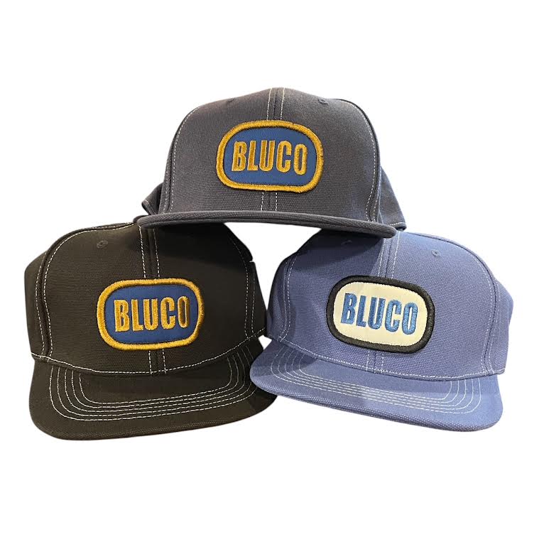 丈夫なキャンバス生地を採用し、普段使いに最適なタフな仕上がりです。フロントには、人気のオーバルパッチを配置しました。BLUCOらしいソリッドなデザインで、様々なスタイルに合わせやすいアイテムです。 素材 綿 100% サイズ ONE SIZ...