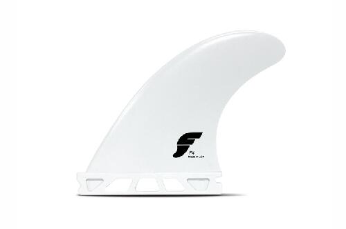 SIZE: H:111mm B:107mm A:9174mm2 FUTUR・FINSの中で最もオーソドックスなテンプレートを持ち、 幅広いレベルのライダーから愛用されるスタンダードモデル。 ml202506