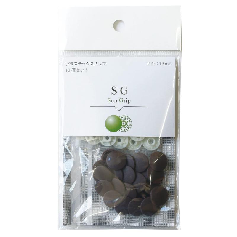 日本紐釦貿易(Nippon Chuko) SUN GRIP サングリップ プラスチックスナップ 13mm 12組入 焦茶 SG-570カラー:焦茶サイズ:13mm入数:12組入肌に優しく、爪の飛び出しや金属製アレルギーの心配がありません品質...