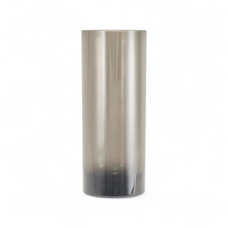 匠美風 SHADE 花瓶 割れにくいグレー φ10xH25PNO-638059サイズ（cm）：約φ10×H25｜口径φ9/重量：約 560g/容量：約 1.3リットル●割れない:高いところから落ちても、割れない・欠けない。とても丈夫な素材で...