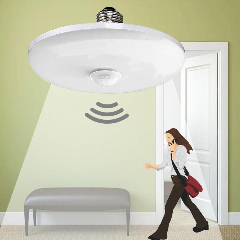 人感センサーライト 室内 4-6畳 E26口金 LED電球 自動点灯・消灯 消し忘れ防止 LED明暗人感センサー 小型 シーリングライト 目に優しい 玄関 簡単取付 高演色 長寿命 省エネ 小型天井照明 照明人感センサーライト 室内 4-6...