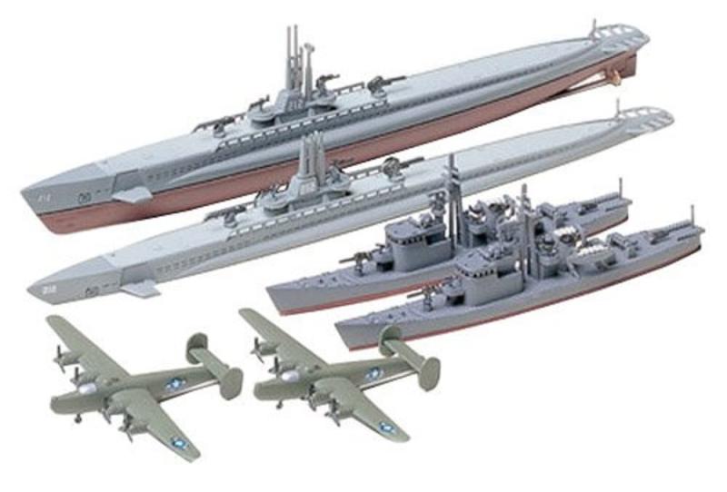 タミヤ 1/700 ウォーターラインシリーズ No.903 アメリカ海軍 潜水艦 ガトー級 日本海軍 13号駆潜艇 各2艦セット プラモデル 31903 グレー,レッド組み立て、塗装が必要なプラモデル。別途、工具、塗料等が必要。色: グレー...
