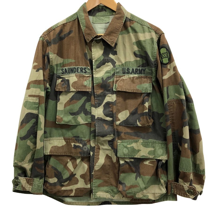 ▼状態ランク ▼商品詳細 ブランド 米軍 ミリタリー 色 総柄 素材 コットン - - - - 仕様 付属品 ---- 商品詳細 表記サイズ【S】（Sサイズ相当） 着丈：67cm 肩幅：46cm 身幅：55cm 袖丈：54cm ※身幅は脇下...