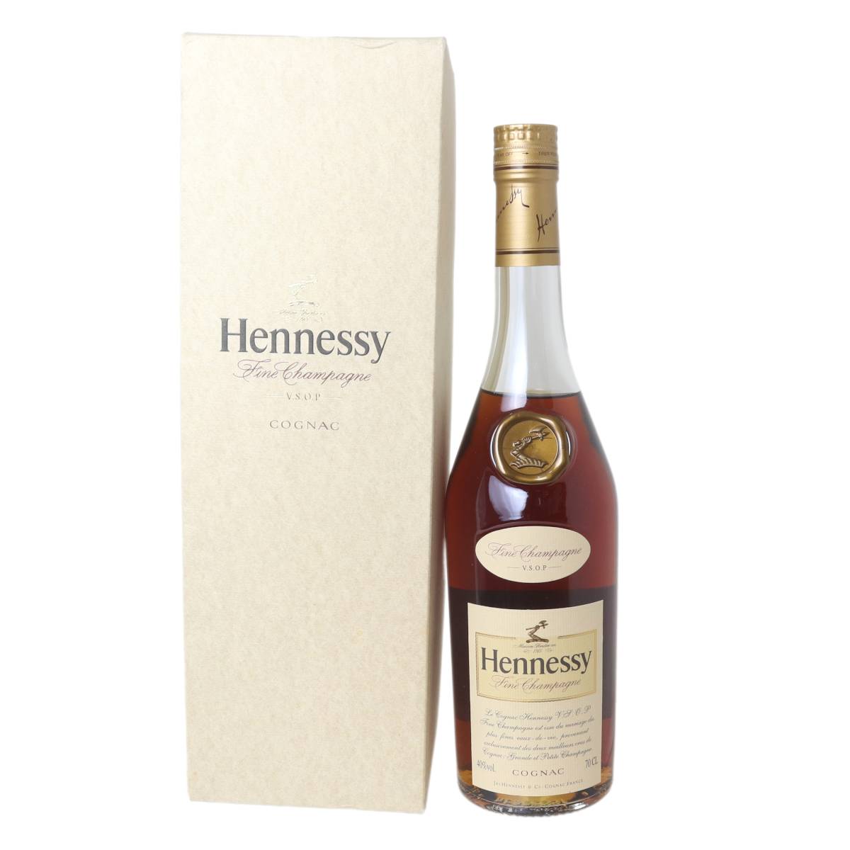 【商品名】Hennessy VSOP ヘネシーVSOP【容量】700ml【度数】アルコール度数40％【詳細情報】未開栓の新古品です。※画像の商品が現物です。ラベルやキャップ部の痛み等は画像でご確認ください。※年数経過品の為、開栓時にコルクが...