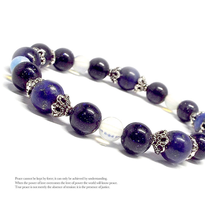 【2000円以上ご購入でメール便・（ネコポス対象商品）送料無料】☆輝く星空のブレスレット☆ラピスラズリはエレガントにゴールドストーンはキラキラと贅沢で上質な輝きがとても美しいブレスレットに仕上がりました♪真っ暗な夜空に無数の星がきらめくよう...