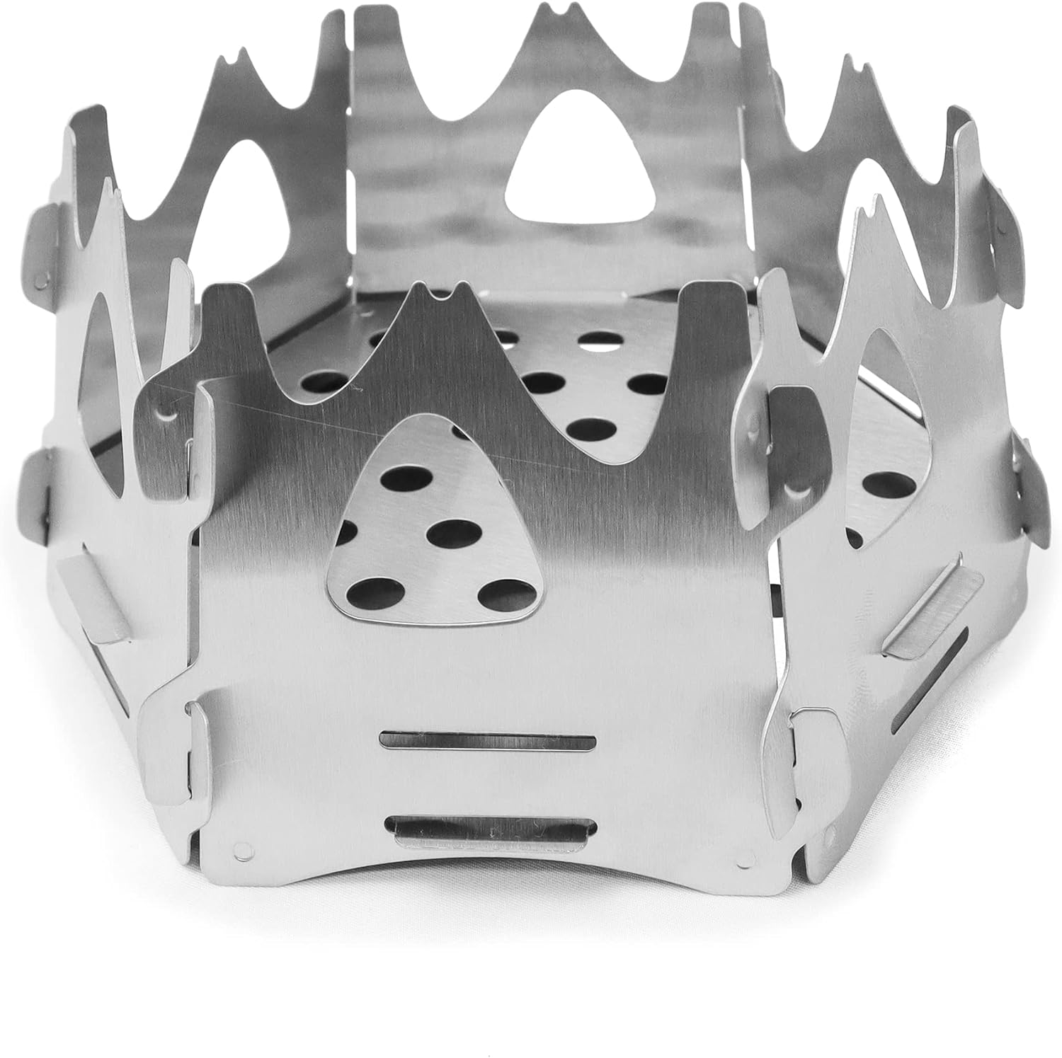 重量わずか約290g折りたたむと超コンパクトにしっかり安定した調理が可能専用の収納袋付きキャンプの醍醐味、ゆったりとした時間の中で日常を忘れてぼーっと火を眺める。コンパクトなキャンプでも、そんな時間を大切にしたい方へオススメの、組立式コンパ...