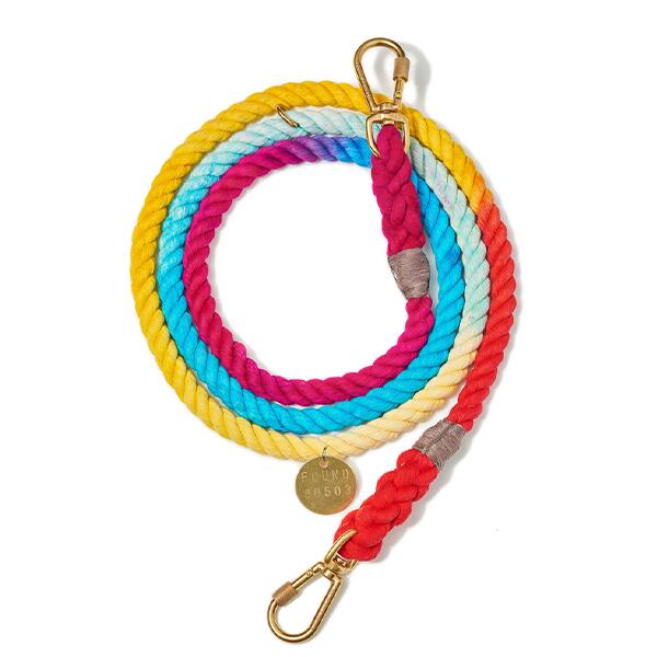 FOUND MY ANIMAL（ファウンド マイ アニマル）の代表モデル、コットン製マリンロープを使った長さ調整可能なAdjustable Leash。 実際の航海で使われるロープや金具を使用し、数百キロの引っ張りにも耐えられる耐久性があり...