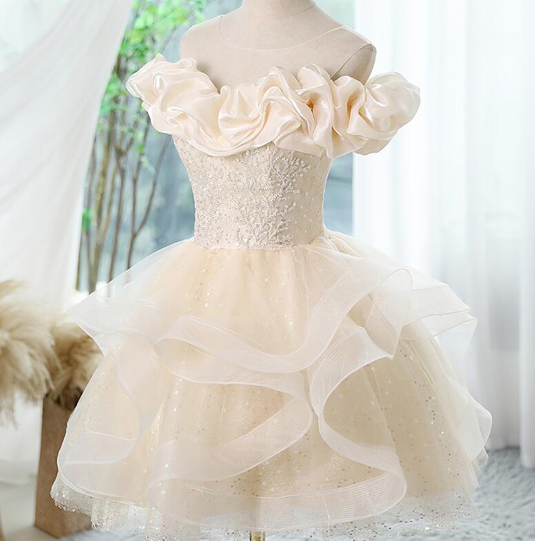 商品詳細 ミニ丈カラードレス 内容 ドレス ご注意：素材の関係できらきらの粉が落ちる状況が存在しております。 サイズ（cm） XS：バスト76　ウエスト60 S：バスト80　ウエスト63 M：バスト83　ウエスト67 L：バスト87　ウエス...