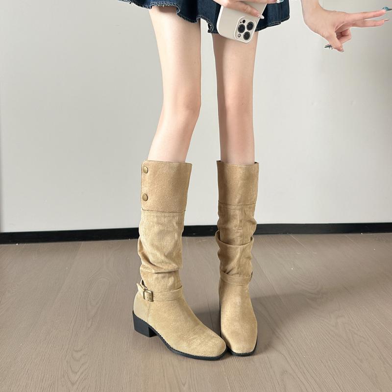 specification: ・カテゴリ: ブーツ・対象年齢: 大人・素材(甲): スエード・素材(底): ゴム・性別: 女性・スタイル: カジュアル・つま先の形状: ラウンドトゥ・ヒールの形状: スクエアヒール・ヒールの高さ: ミドルヒー...