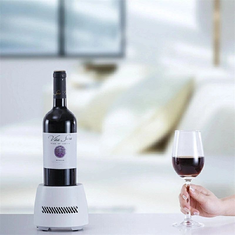 商品説明 商品名 ポータブル 商品内容 【半導体TEC冷やすチップ】氷を入れずに冷やすことができ、低消費エネルギーで冷やすことができます。30秒で霧が発生し、冷却し続けることができます-15°Cの表面。30°Cの水は16分で8 ~ 16°C...