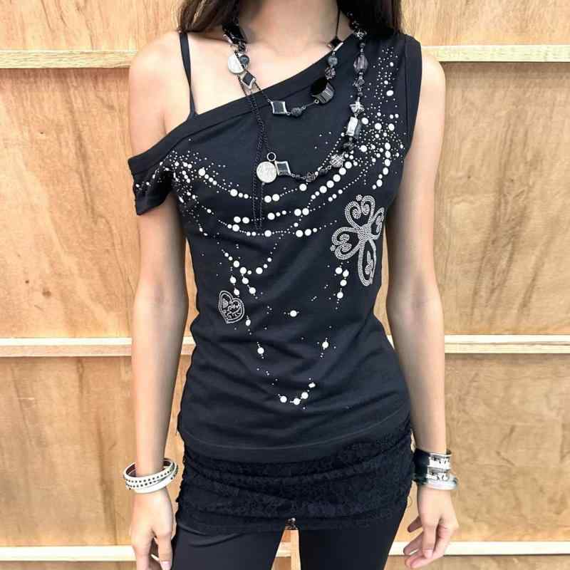 ・カテゴリ: Tシャツ・スタイル: レトロ風・主な素材: ビスコース繊維 90-95%・生地: ニット・ネックライン: 斜め襟・袖丈: 半袖・袖タイプ: レギュラー袖・柄: レトロプリント・加工: プリント・シルエット: スリムフィット・着...