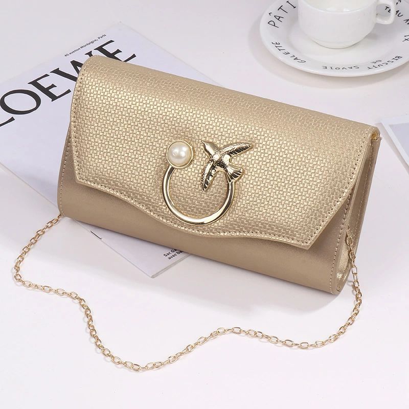 商品詳細 商品名 パーティーバッグ　bag-150br> 商品特徴 ■パーティー、フォーマルシーン、入学式、卒業式、結婚式に最適！ ■エレガンスなサブバッグです。 ■品のあるデザインで印象的なハンドバッグ ■様々なシーンで活躍するパー...