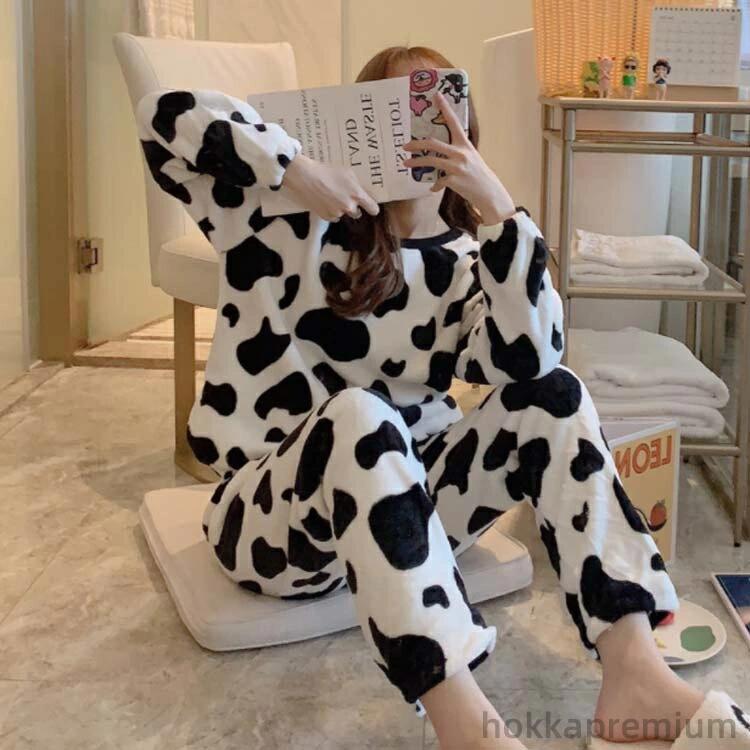 トップス＋ロングパンツ、ルームウェアとして使用のはほどんと、上下セットですぐにお出かけするのも可能です。ふわふわの毛布のように全身を暖かく包んでくれます。裏起毛パジャマの上下セットだから全身を柔らかく包み込んでくれてぽかぽかです。ルームウェ...