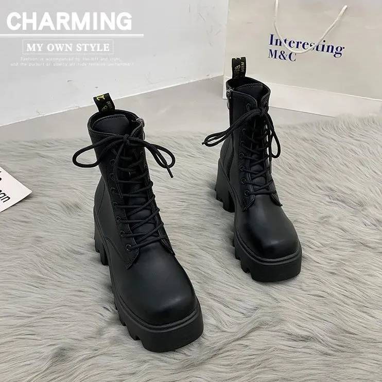 サイズ 34 35 36 37 38 39 サイズについての説明 34：22035：225　36：230　37：23538：240　39：245 素材 PU 色 ブラック 備考 ●サイズ詳細等の測り方はスタッフ間で統一、徹底はしておりますが...