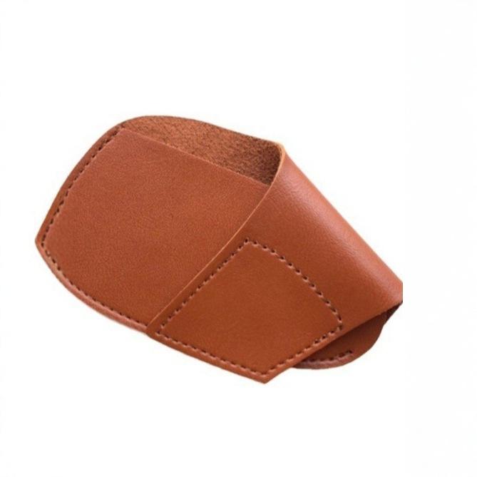 ・カテゴリ: ゴルフ クラブカバー・素材: PUレザー・カラー展開: ブラウン、ダークブラウン、ネイビー、ブラック・適用スポーツ: ゴルフ・カテゴリ: ゴルフ クラブカバー・素材: PUレザー・カラー展開: ブラウン、ダークブラウン、ネイビ...