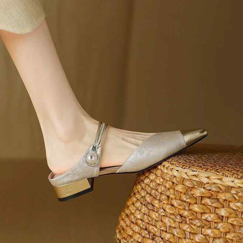 ・タイプ: フルカバー・対象年齢: 成人・アッパー素材: PU・ソール素材: ゴム・柄: ストライプ・カラー展開: ブラック、ベージュ、グリーン・サイズ展開: 35,36,37,38,39,40・ソールの厚さ: 11cm以上・ヒールタイプ:...