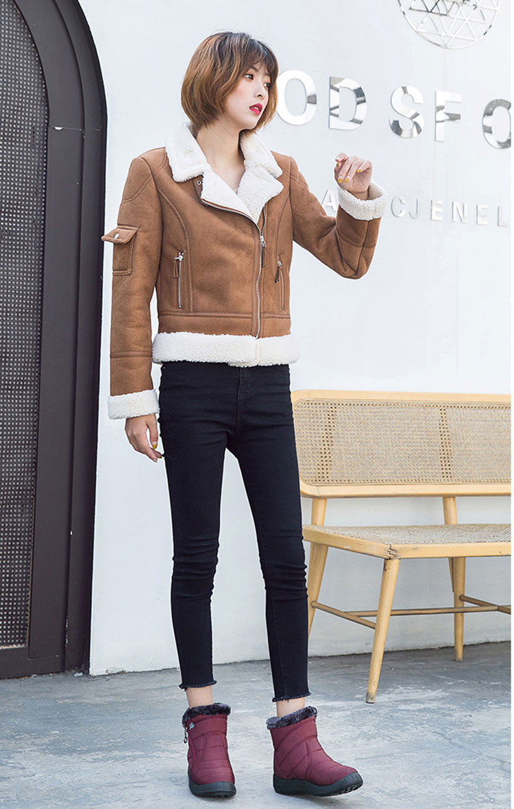 商品説明商品紹介今年の冬を暖かく乗り越えてゆくための定番商品となるレディース　スノーシューズが新登場！防滑、防水、防寒機能を備えたスノーブーツです。雪などのあらゆる環境でも安心して歩行できます。無地でシンプルなデザインなので、どんなファッシ...