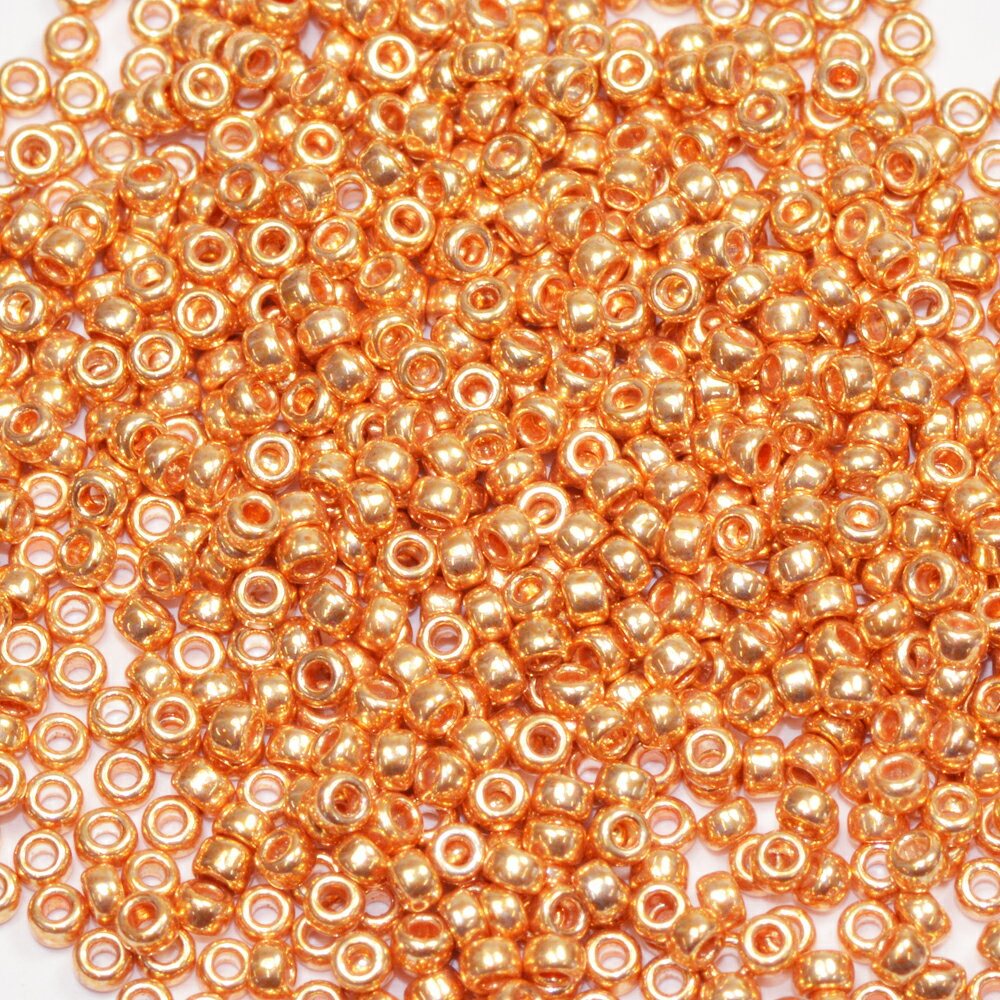 ●カラーはやや色濃いめのゴールドカラーメッキです。 ●表示価格は1パック（約3．3g、750個〜800コ入り）のお値段です。 ●サイズ：外径約1．7mm、穴径約0．6mm ●材質：ガラス製 ●製造国：国産（日本製） 当店ストロビーズの丸小、...